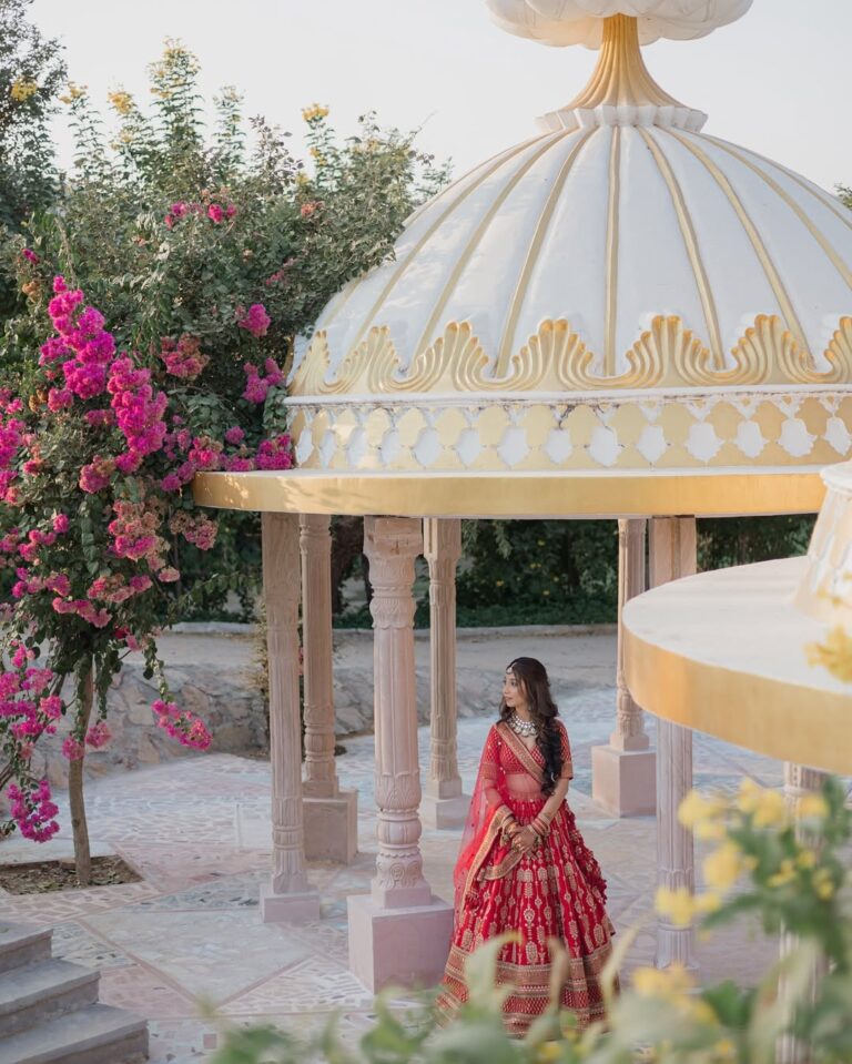 Complete Groom and Bride Style Guide: Outfits, Jewellery and Makeup